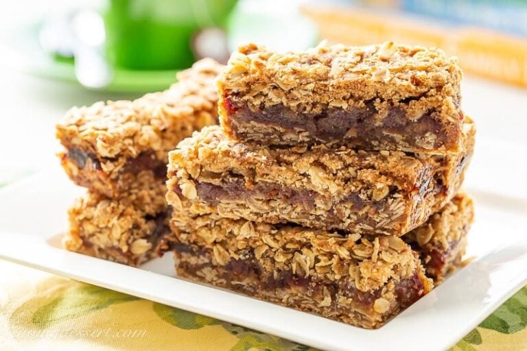 Date Bars Recipe with oats and cinnamon - Saving Room for Dessert