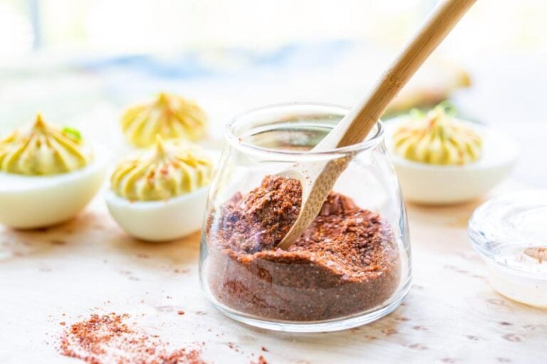 How to make dry Sriracha Powder Seasoning - Saving Room for Dessert